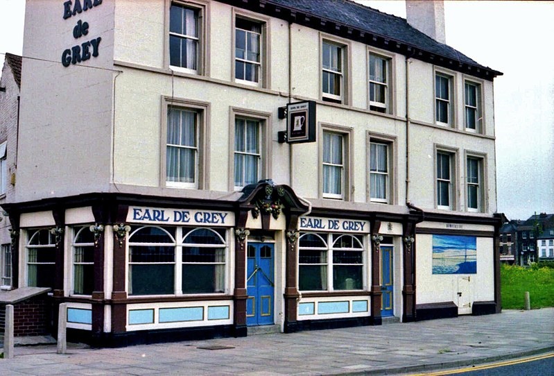 Share your memories of Hull's famous Earl De Grey pub - Hull CC News